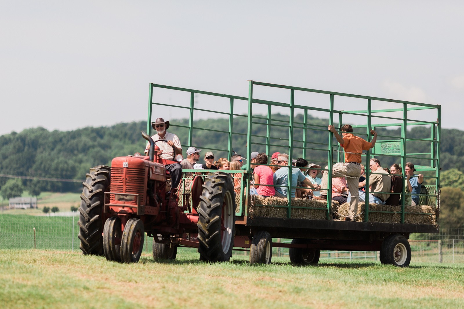 Farm Tours - Sunrise Farms